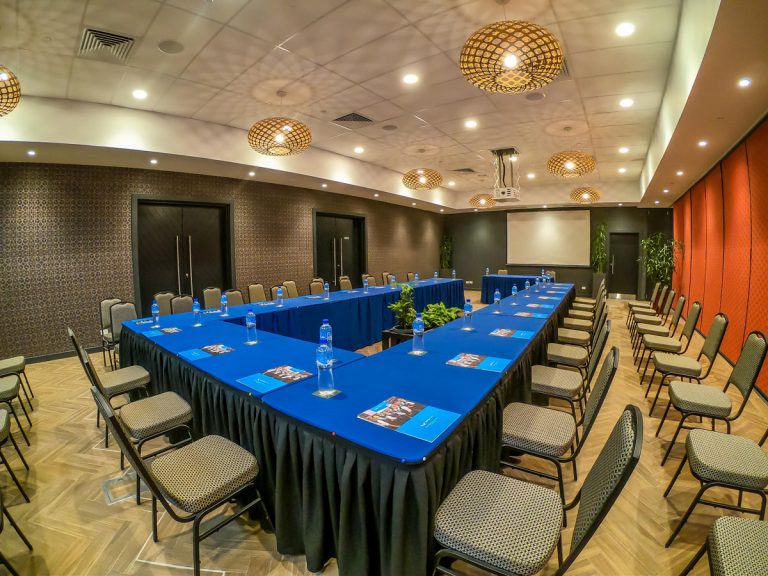 Highlander Hotel - Coral Sea Hotels